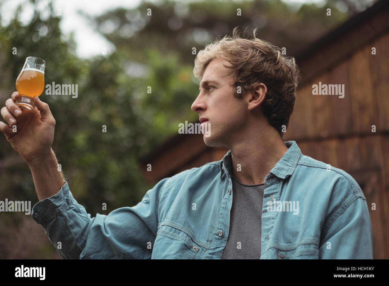 Man glass alcohol hi-res stock photography and images - Alamy