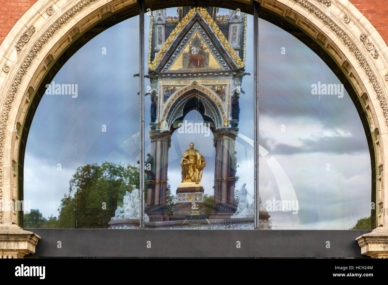 Iconic concert hall european hi-res stock photography and images - Alamy