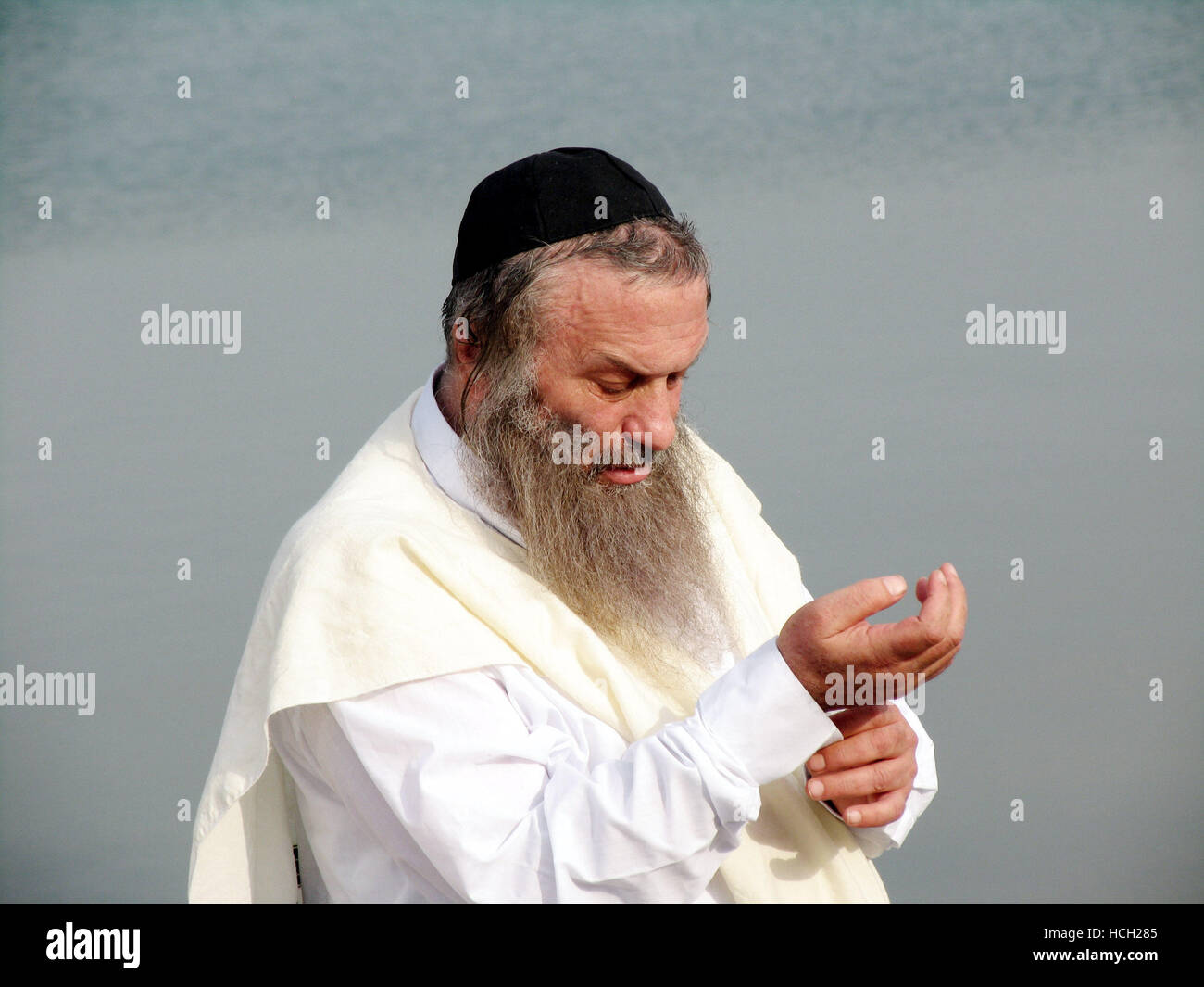 MY FATHER MY LORD, (aka HOFSHAT KAITS), Assi Dayan, 2007. ©Kino ...