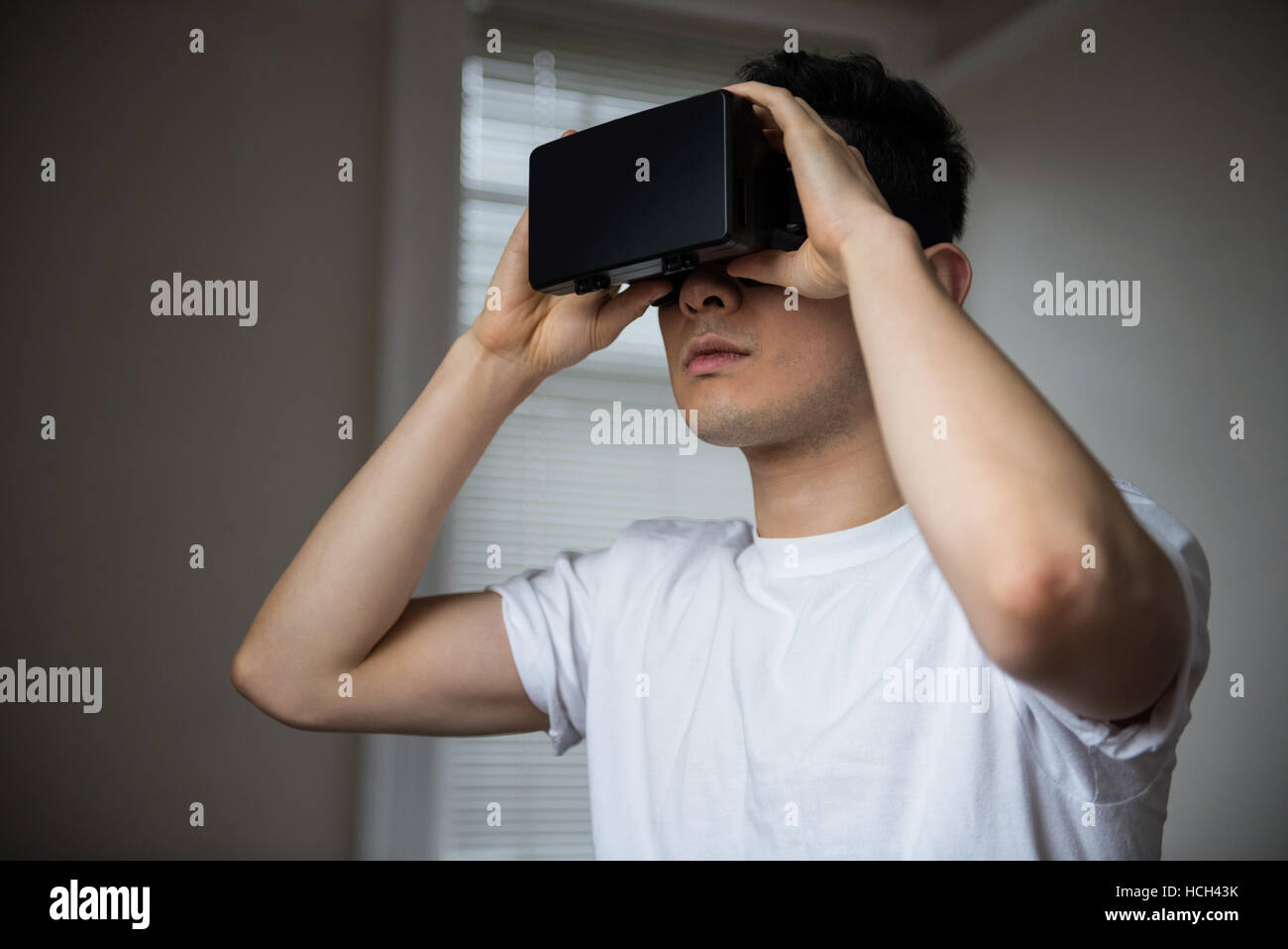 Immersive headset hi-res stock photography and images - Alamy