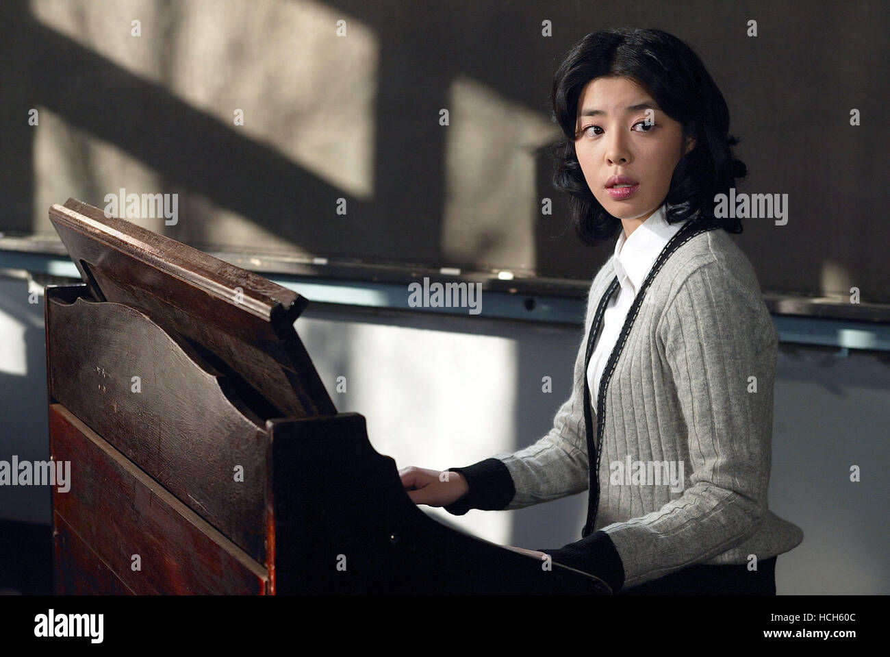 LOW LIFE, (aka HARYU INSAENG), KIM Min-sun, 2004. ph:KIM Jae-young ...