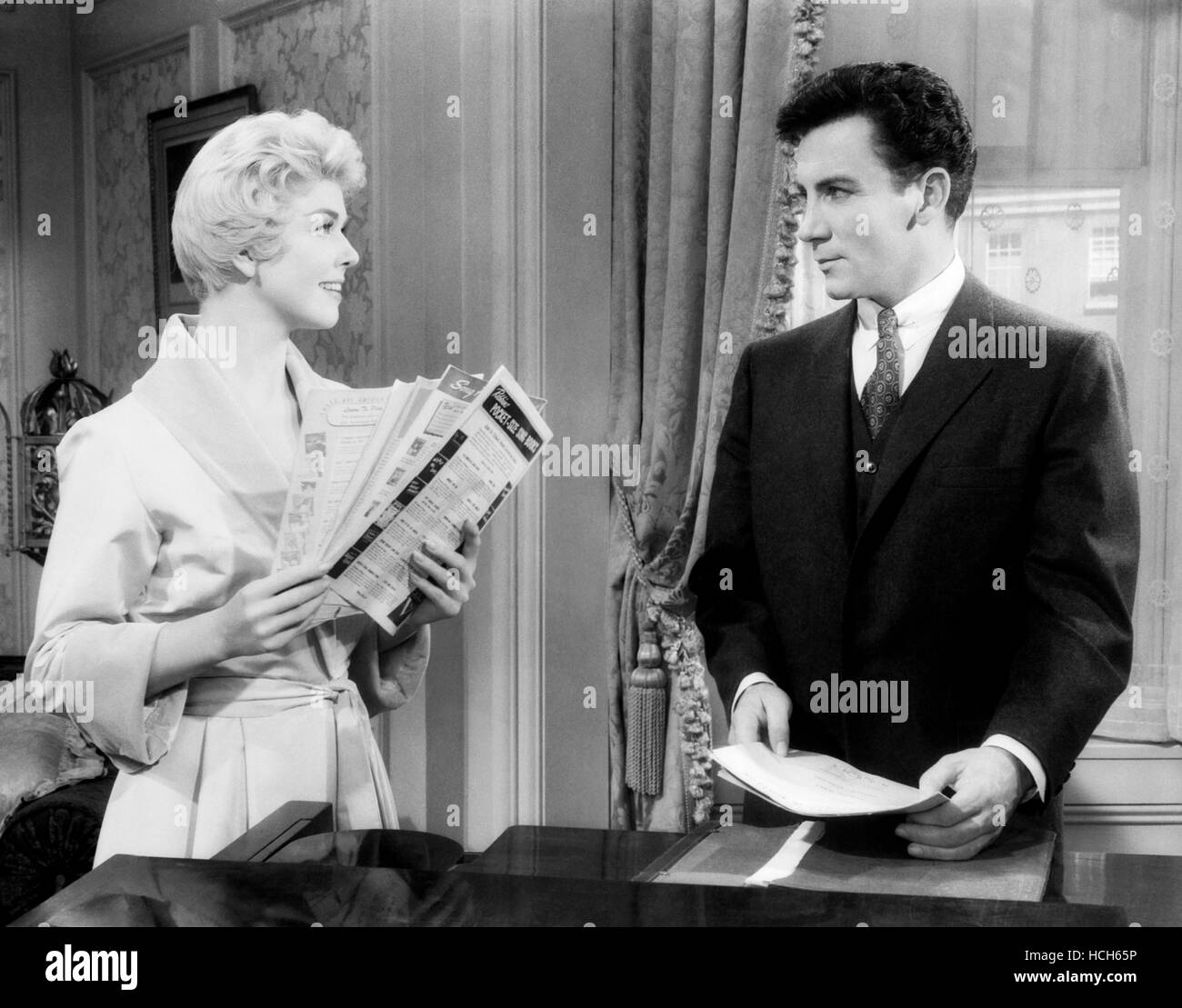 LOVE ME OR LEAVE ME, from left: Doris Day, Cameron Mitchell, 1955 Stock ...