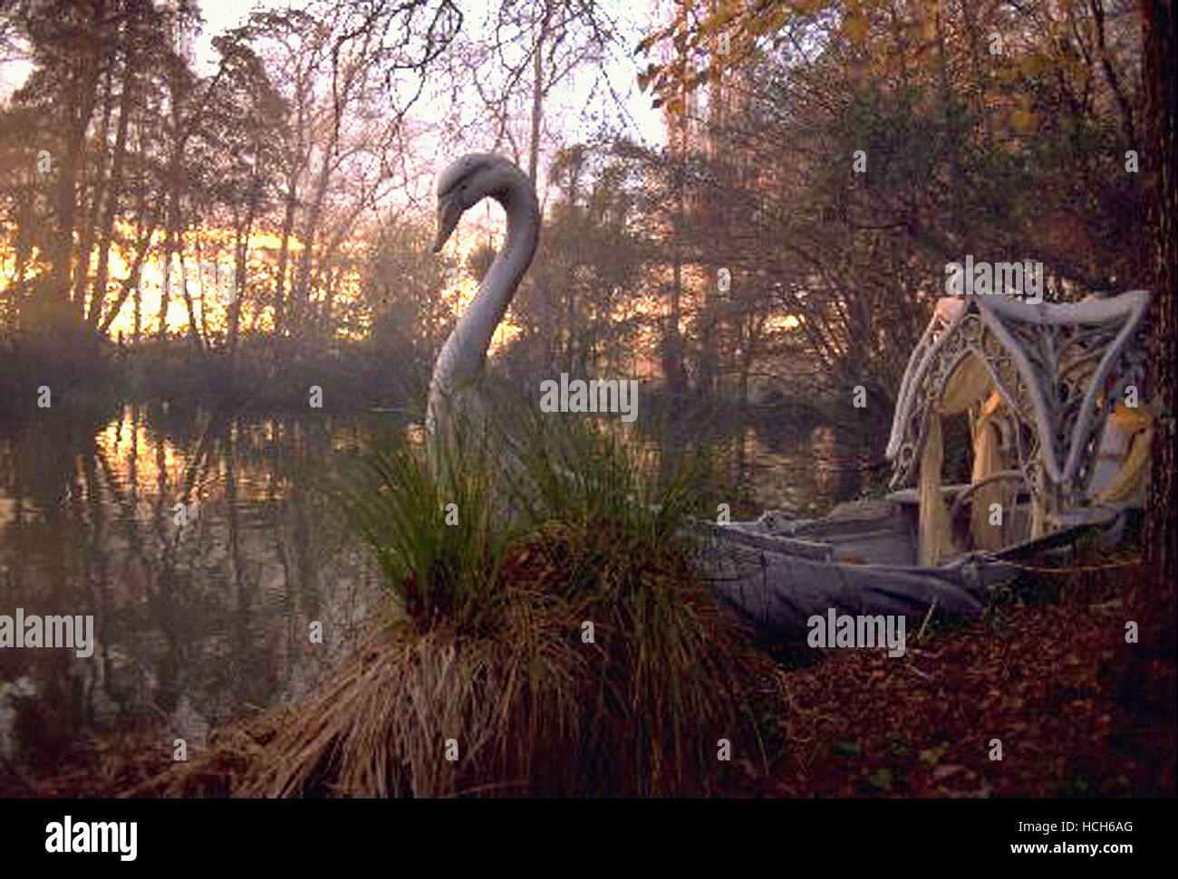 THE LORD OF THE RINGS: FELLOWSHIP OF THE RING, Queen Galadriel's boat ...