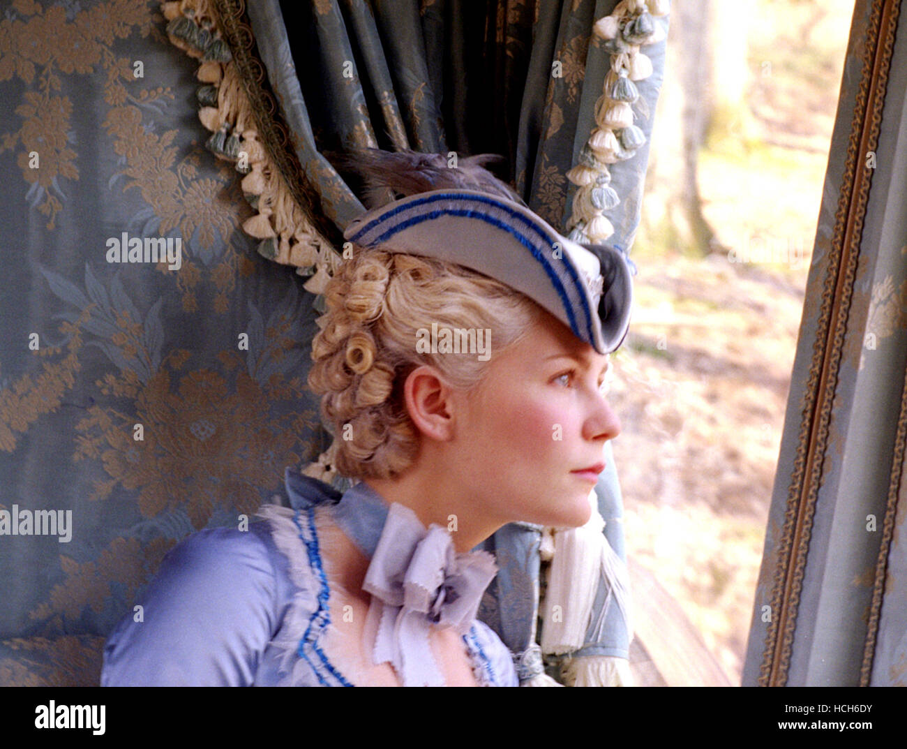 MARIE ANTOINETTE, Kirsten Dunst, 2006. ©Sony Pictures/courtesy Everett ...