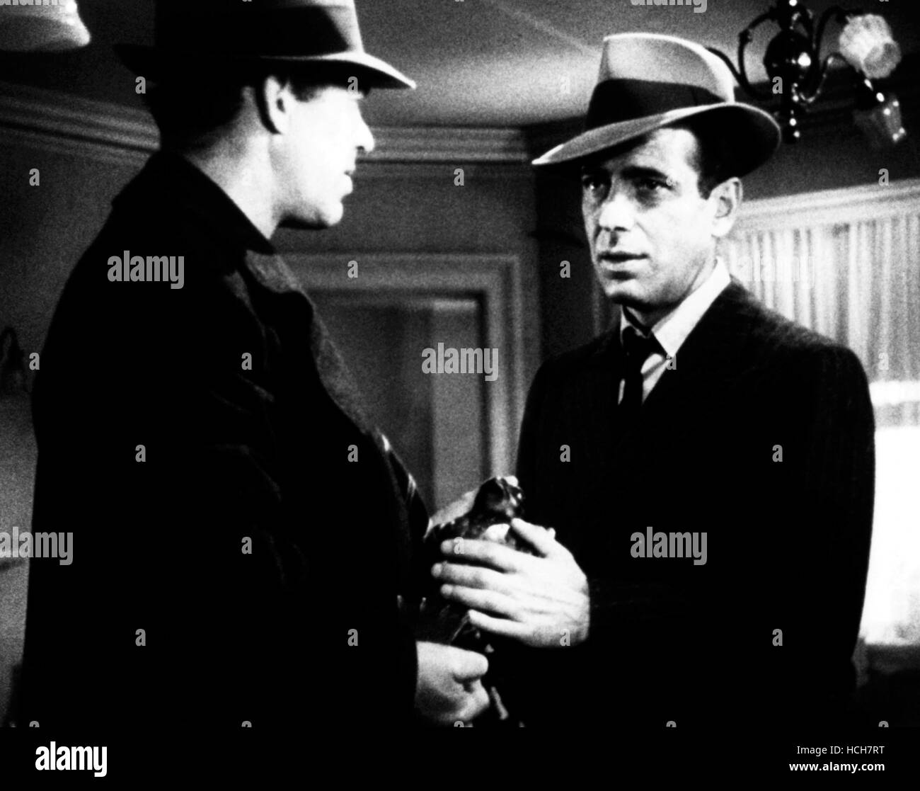 THE MALTESE FALCON, from left: Ward Bond, Humphrey Bogart, 1941 Stock ...