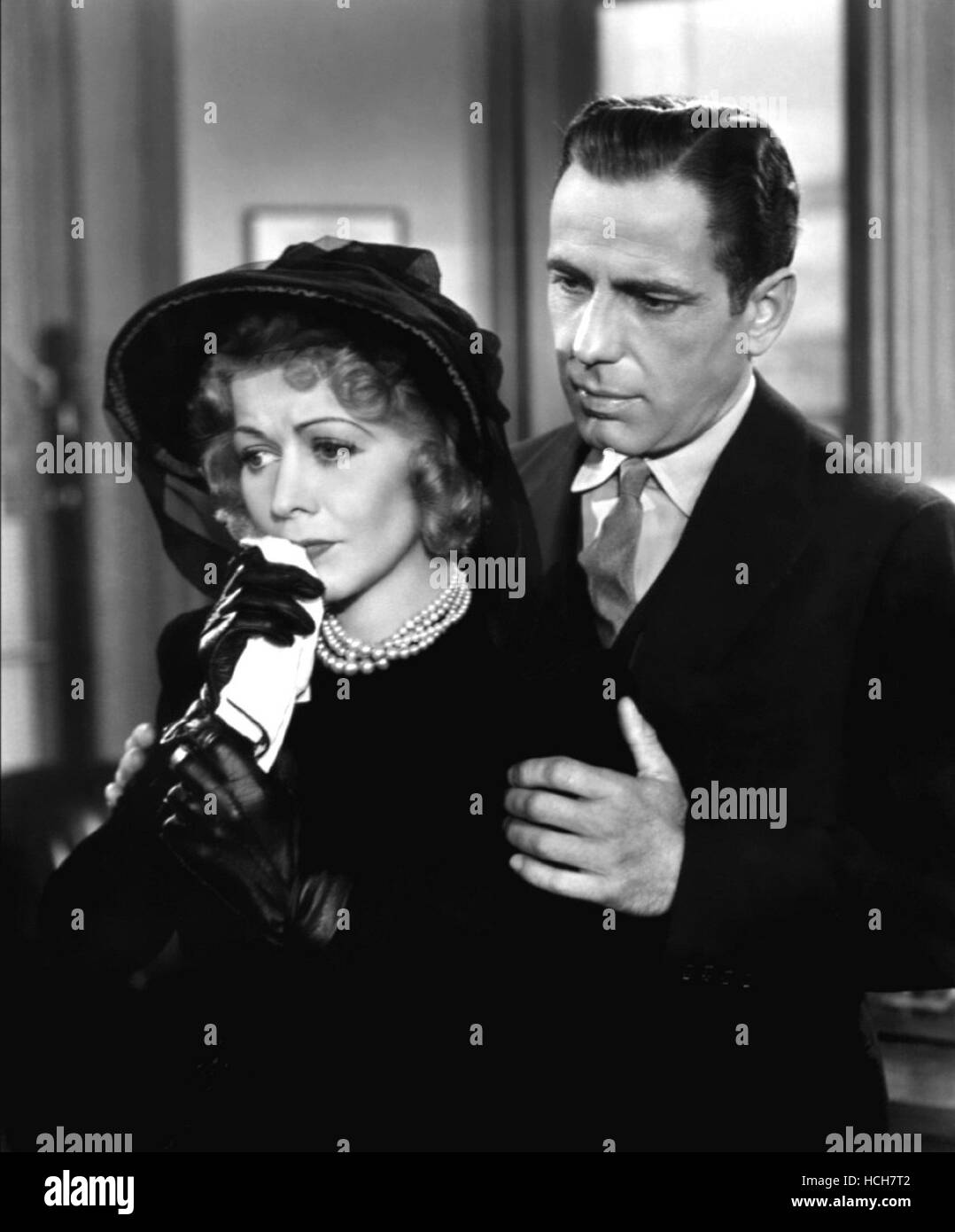 THE MALTESE FALCON, from left: Gladys George, Humphrey Bogart, 1941 ...