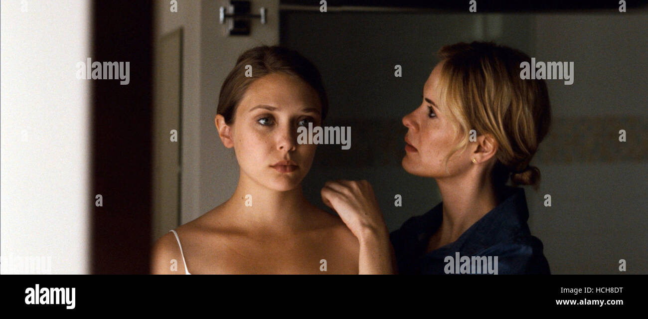 MARTHA MARCY MAY MARLENE, from left: Elizabeth Olsen, Sarah Paulson ...