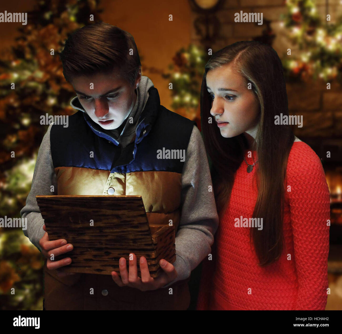 THE MESSENGER'S BOX, from left: Luke Hodgson, Alyssa Harbaugh, 2015 ...