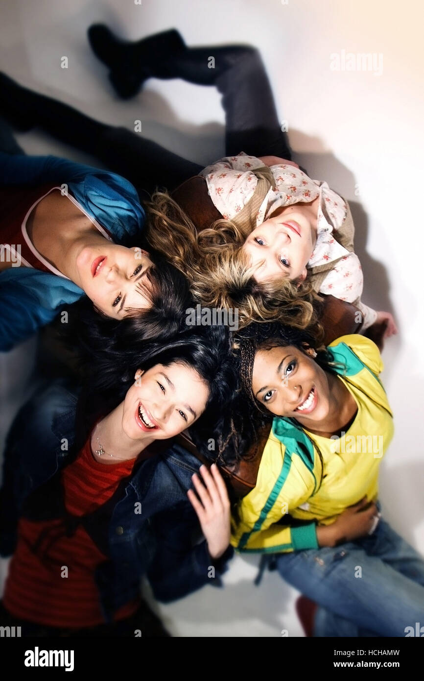 Mes Copines Top Stephanie Sokolinski Lea Seydoux Bottom Anne Sophie Franck Djena Tsimba
