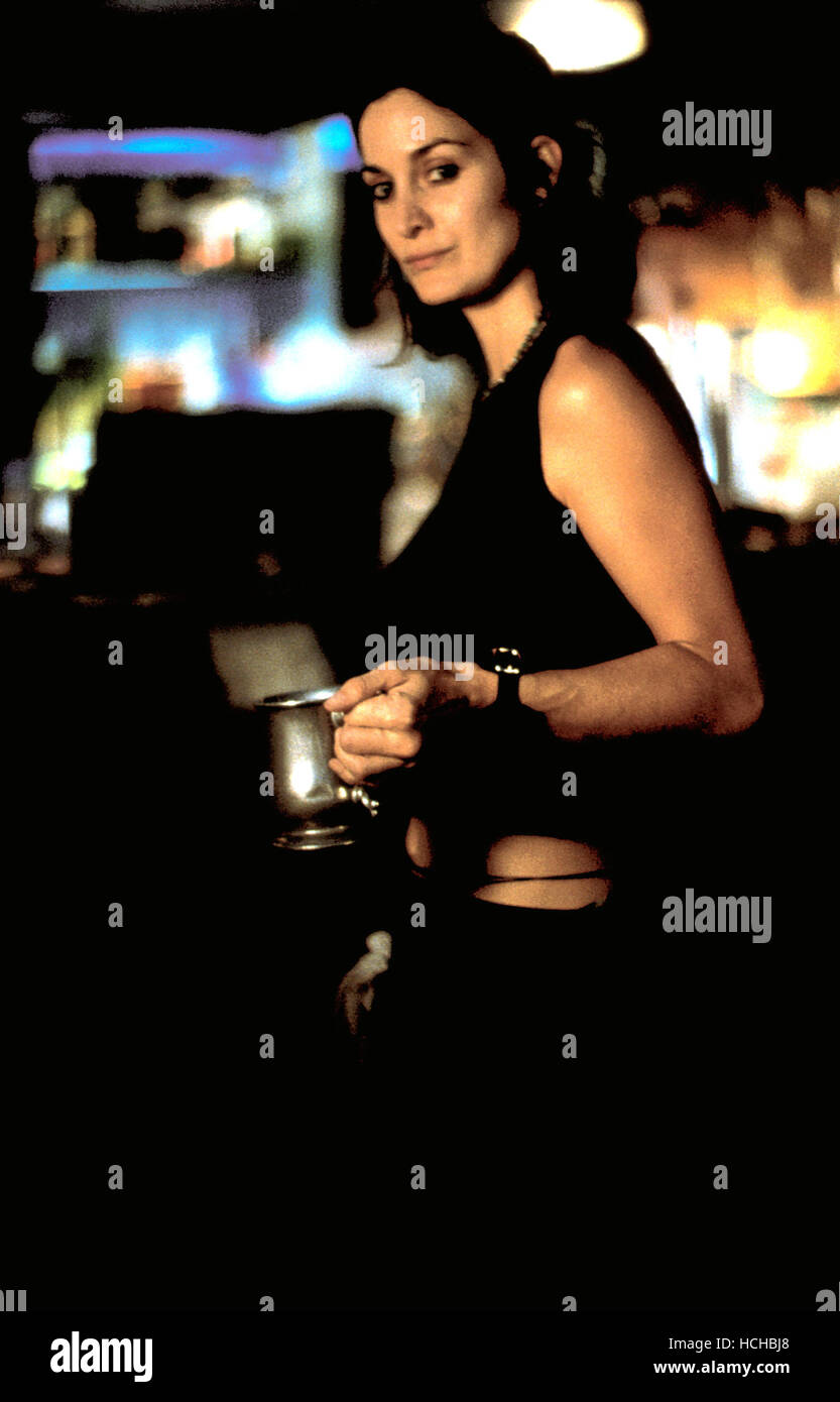 MEMENTO, Carrie-Anne Moss, 2000 Stock Photo - Alamy