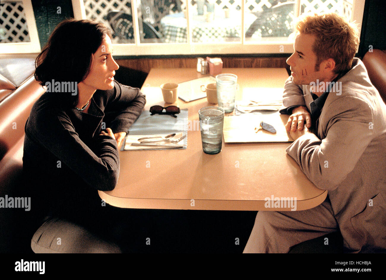 MEMENTO, Carrie-Anne Moss, Guy Pearce, 2000 Stock Photo - Alamy
