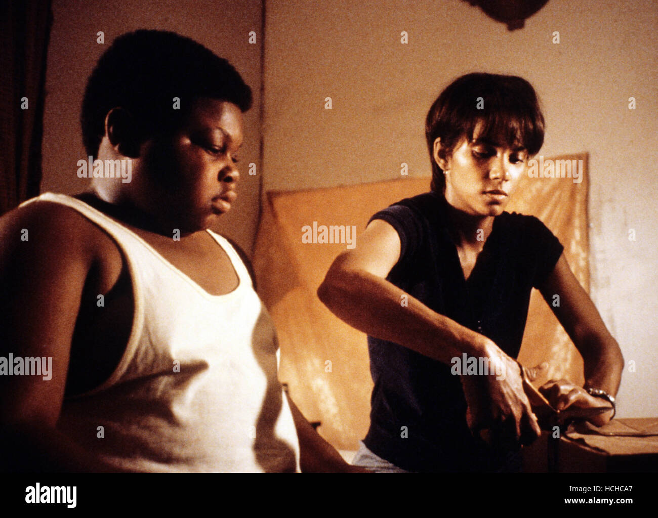 MONSTER'S BALL, from left: Coronji Calhoun, Halle Berry, 2001. ©Lions ...