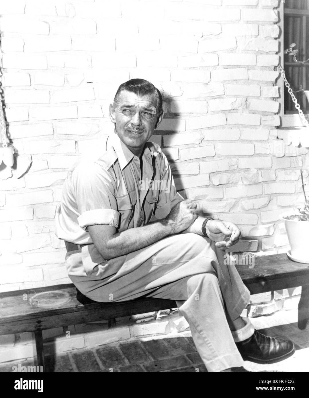 MOGAMBO, Clark Gable, on set, 1953 Stock Photo - Alamy
