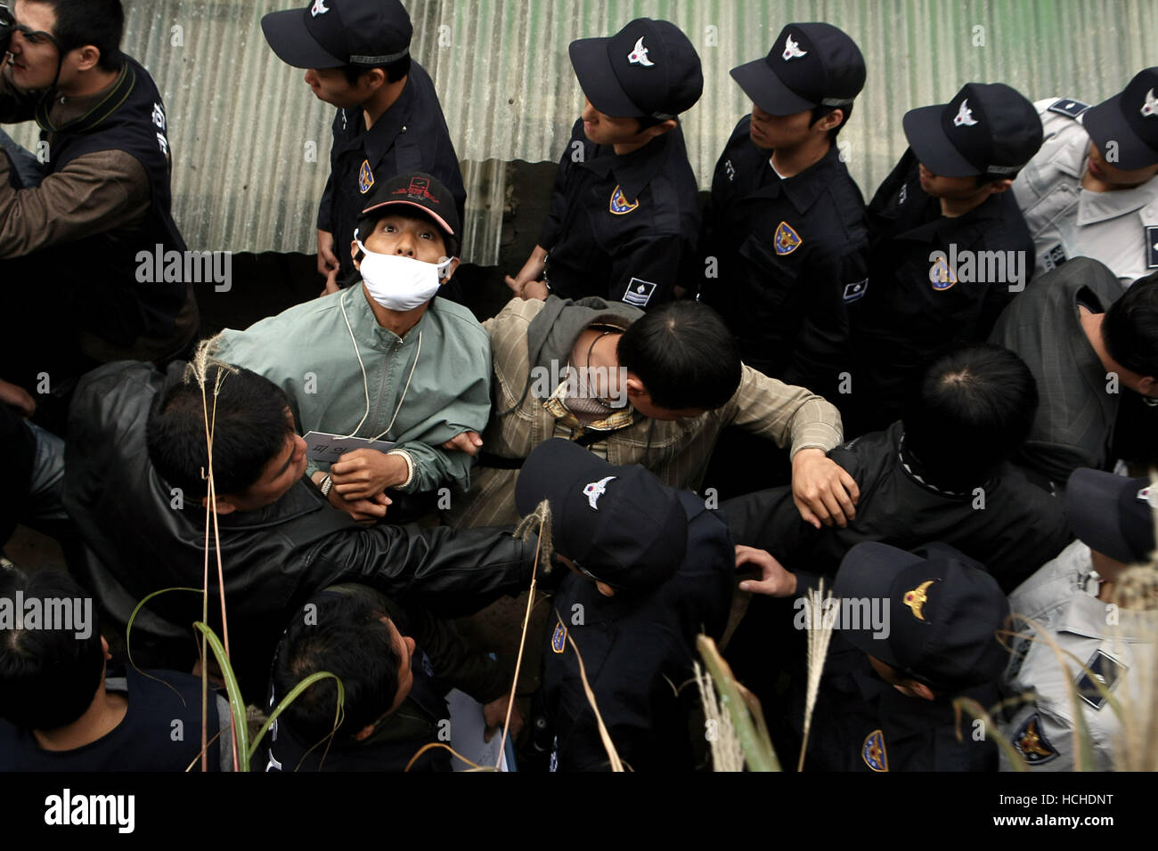 MOTHER, (aka MADEO), 2009. ©Magnolia Films/Courtesy Everett Collection ...