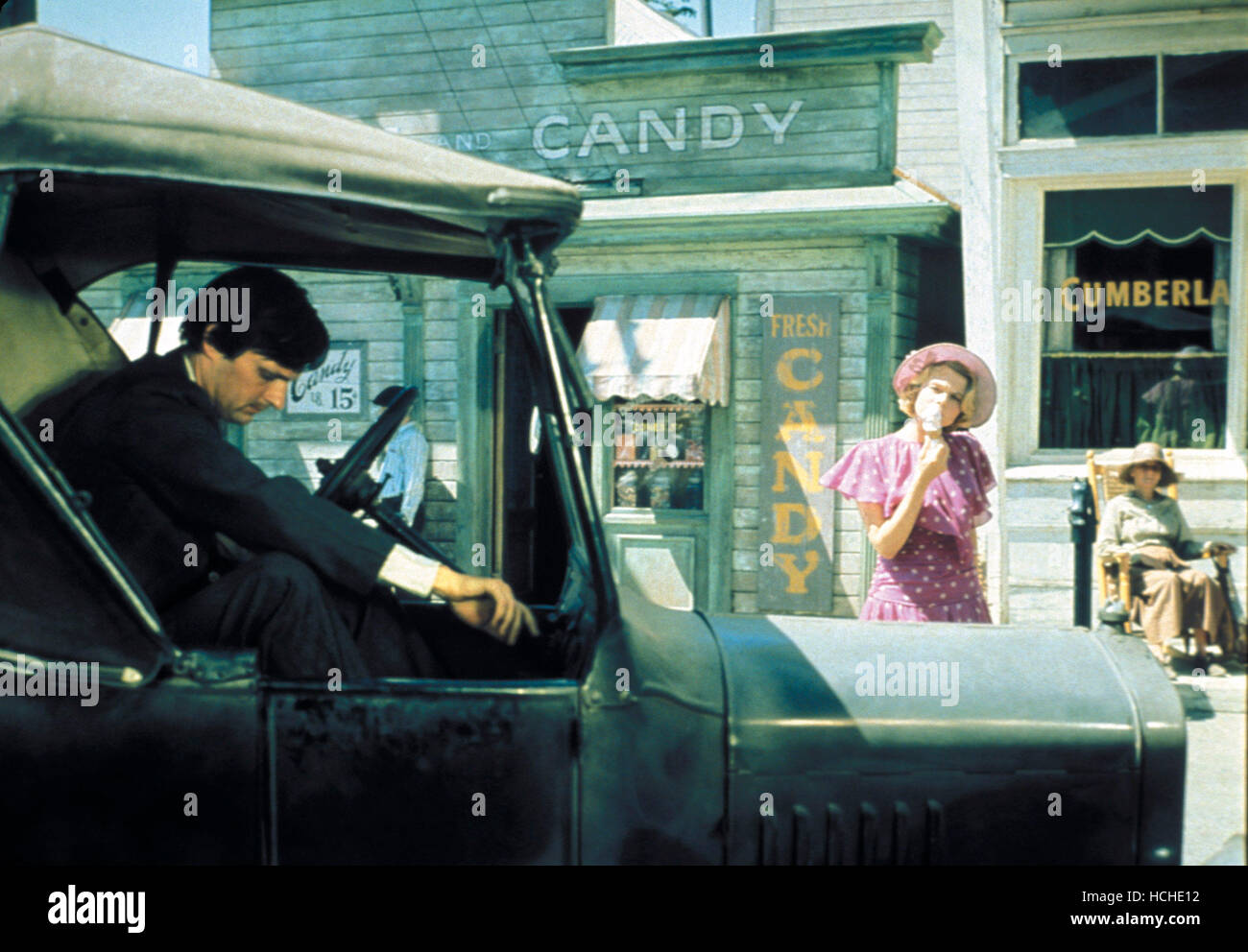 THE MOONSHINE WAR, first and second from left: Alan Alda, Susanne Zenor ...