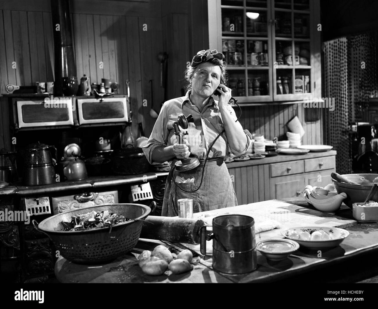 MRS. O'MALLEY AND MR. MALONE, Marjorie Main, 1950 Stock Photo - Alamy