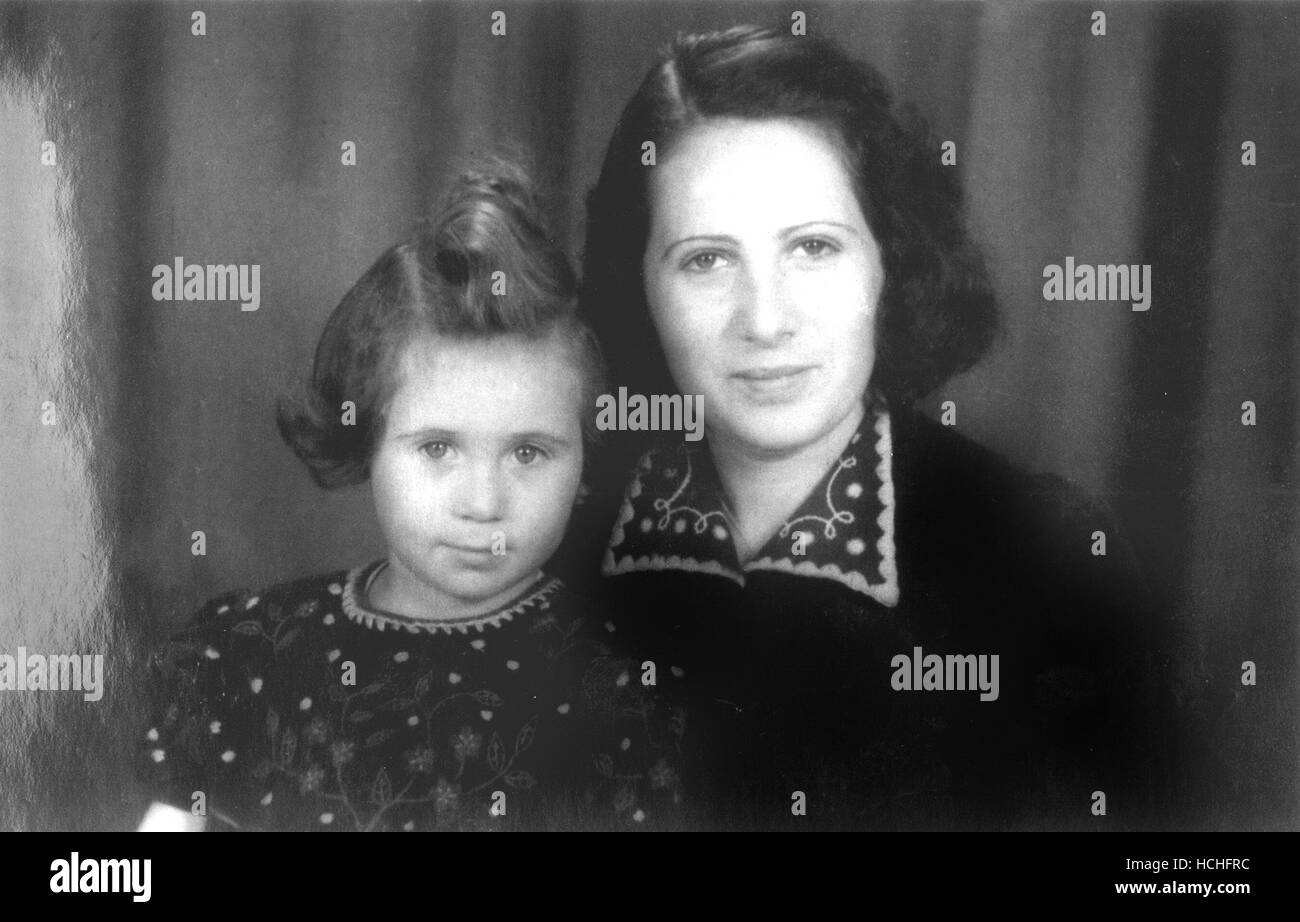 THE NAZI OFFICER'S WIFE, Angela Vetter, Edith Vetter, 2003 Stock Photo ...