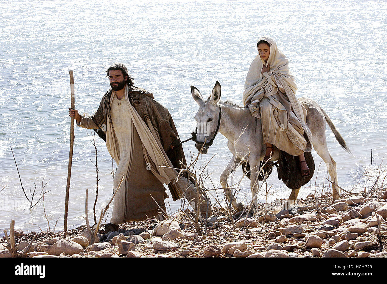 THE NATIVITY STORY, Oscar Isaac as Joseph, Keisha Castle-Hughes as Mary ...