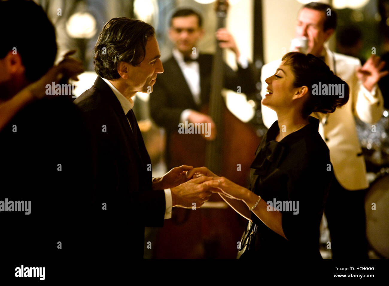 NINE, from left: Daniel Day-Lewis, Marion Cotillard, 2009. Ph: David ...