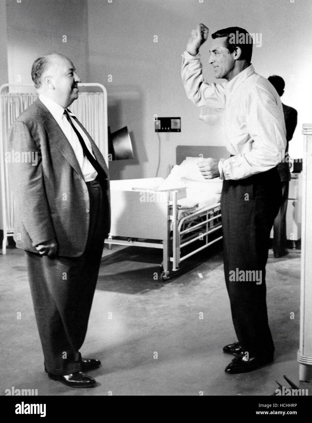 NORTH BY NORTHWEST, director Alfred Hitchcock, Cary Grant on set, 1959 ...