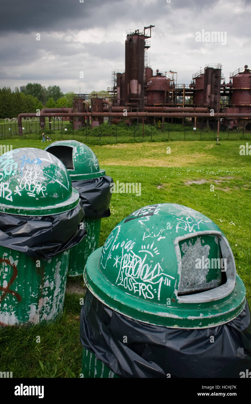 Pipe graffiti hi-res stock photography and images - Alamy
