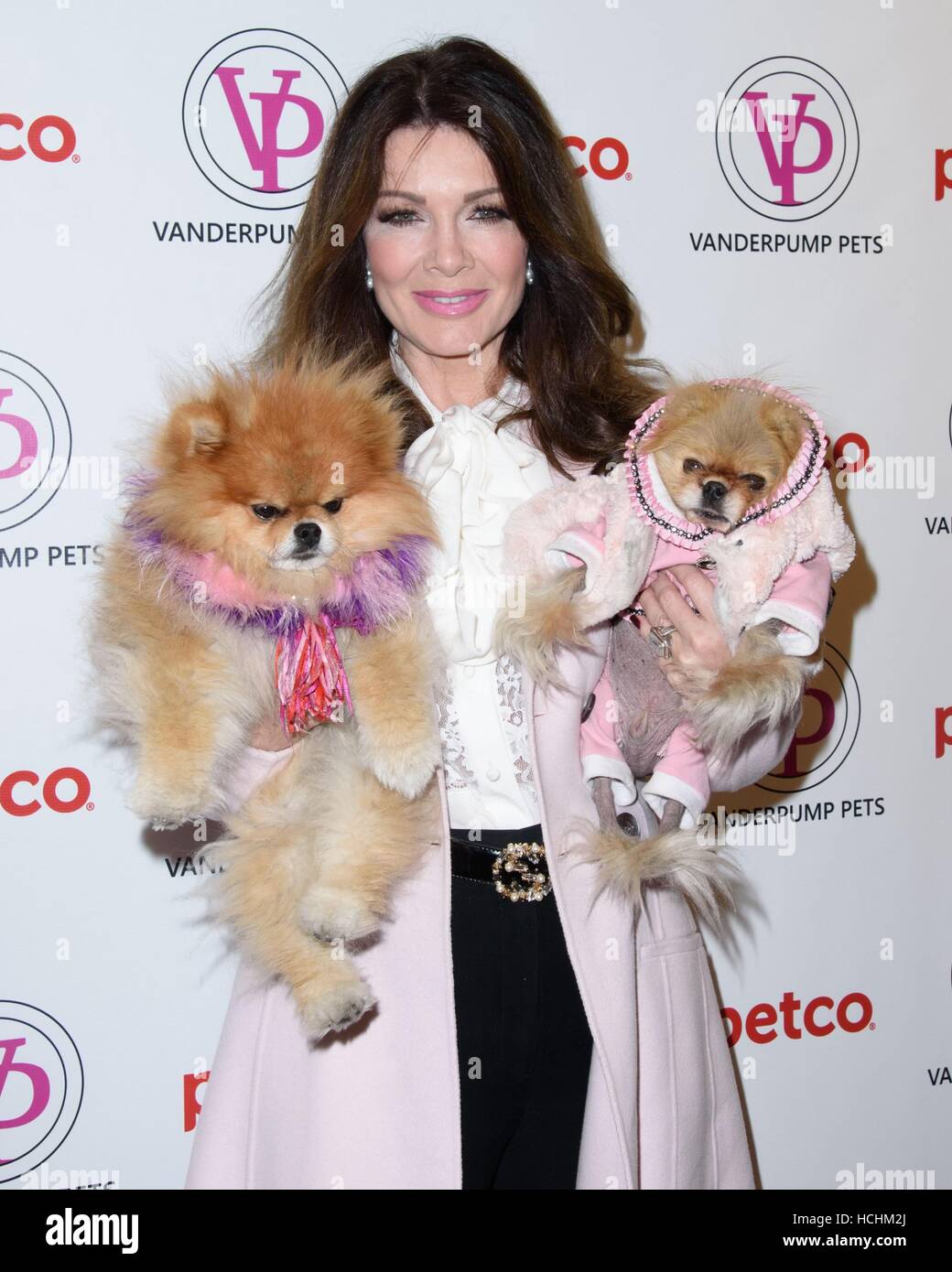 New York, NY, USA. 8th Dec, 2016. Lisa Vanderpump at in-store ...