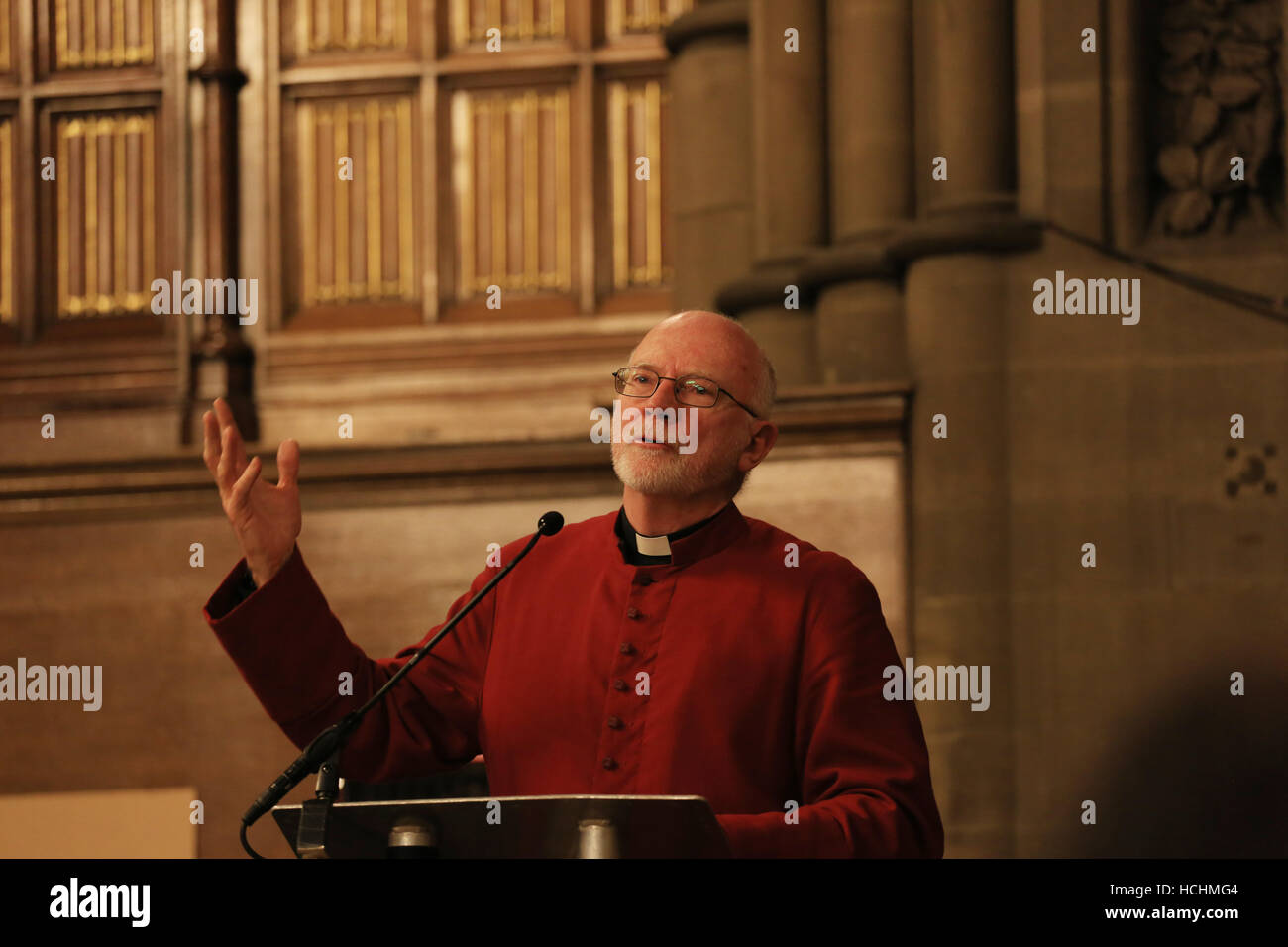 Manchester bee town hall hi-res stock photography and images - Alamy