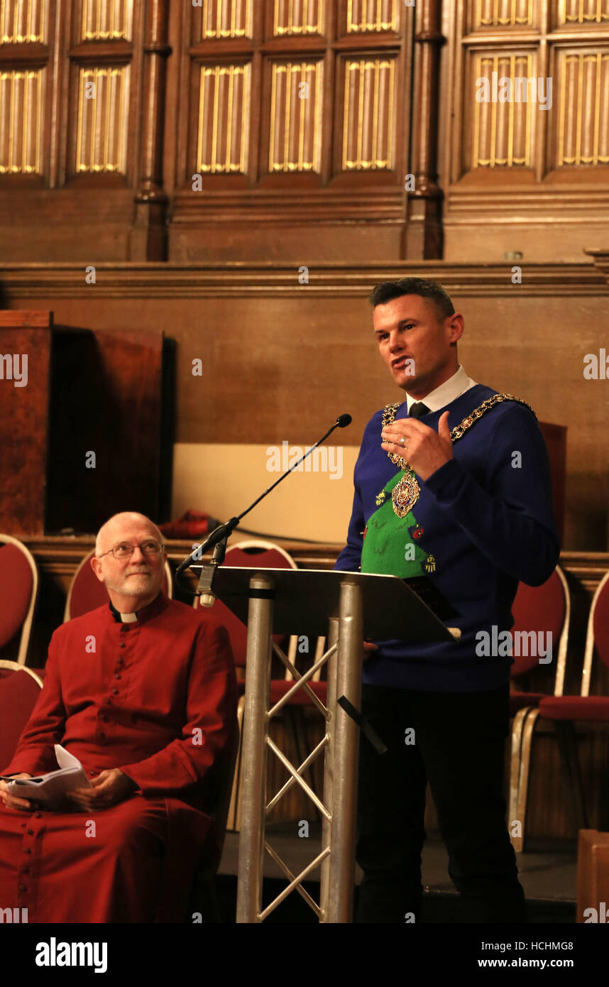 Manchester bee town hall hi-res stock photography and images - Alamy