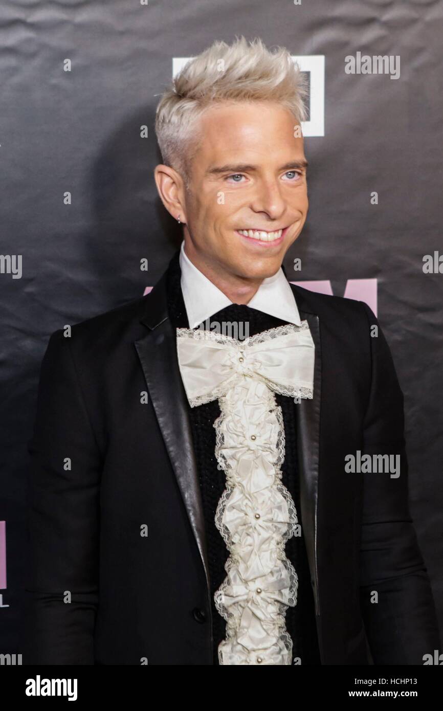 New York, NY, USA. 8th Dec, 2016. Drew Elliot at arrivals for AMERICA'S ...