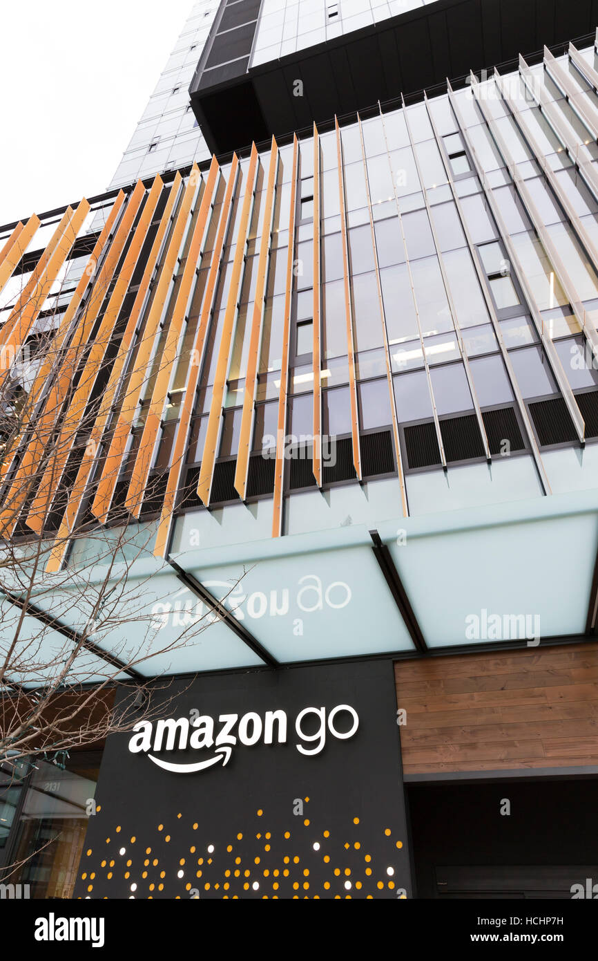 Seattle, Washington DC, USA. 8th December, 2016. Amazon Go is open to ...
