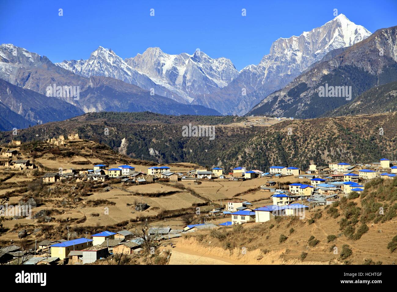 Gyirong hi-res stock photography and images - Alamy