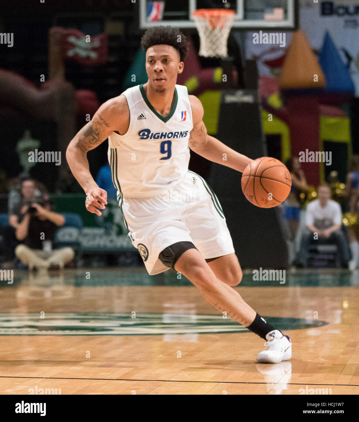Reno, Nevada, USA. 9th Dec, 2016. Reno Bighorn Guard MALACHI RICHARDSON ...