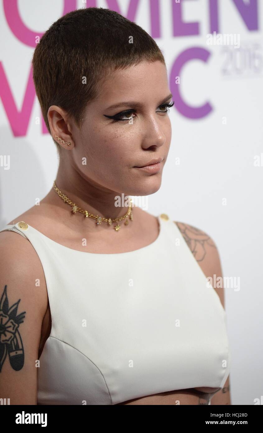 New York, NY, USA. 9th Dec, 2016. Halsey at arrivals for Billboard ...