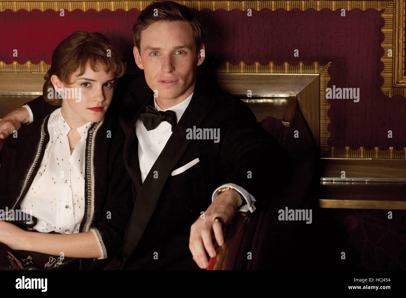 MY WEEK WITH MARILYN, from left: Emma Watson, Eddie Redmayne, 2011. ph ...