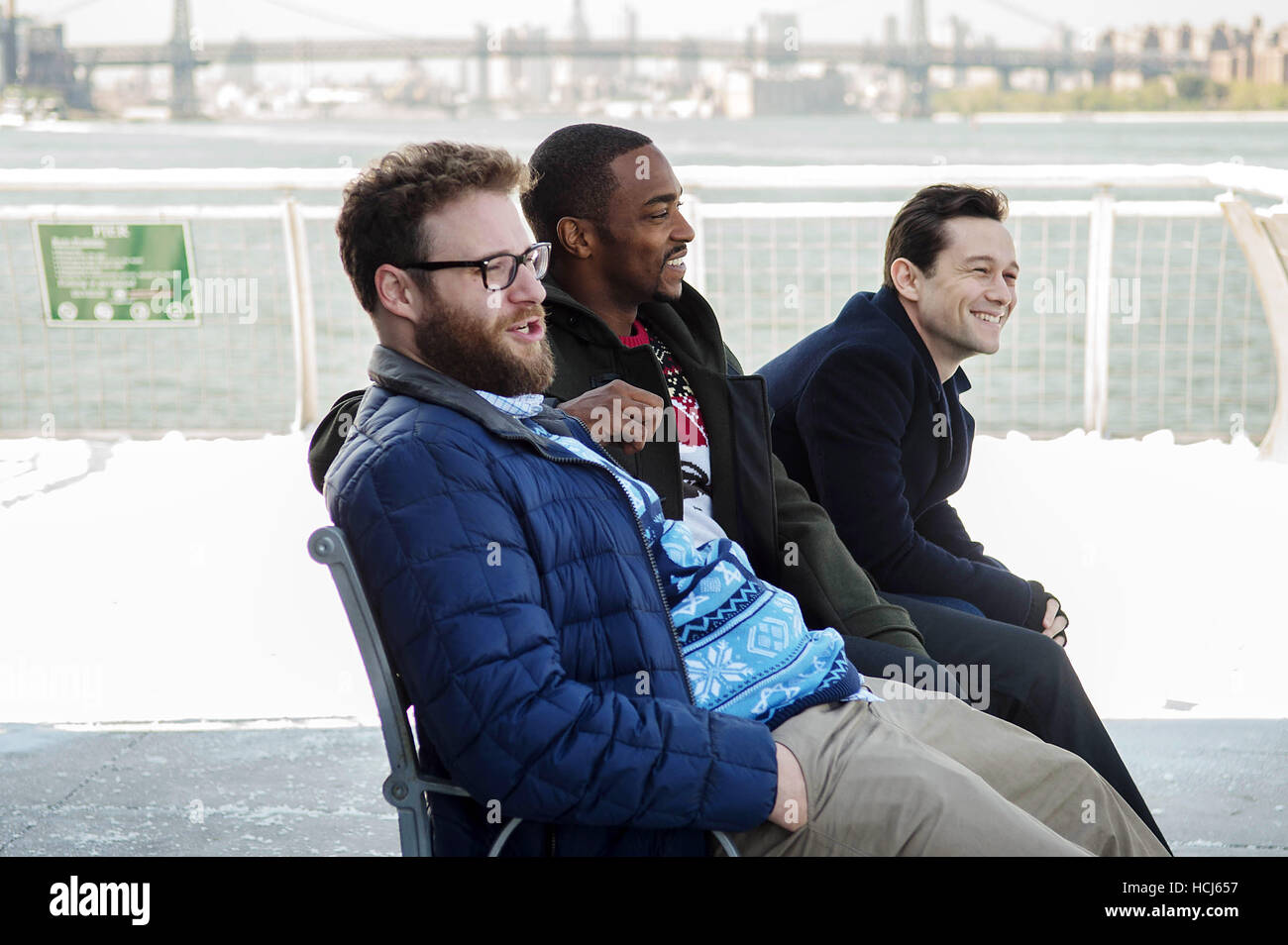 THE NIGHT BEFORE, from left: Seth Rogen, Anthony Mackie, Joseph Gordon ...