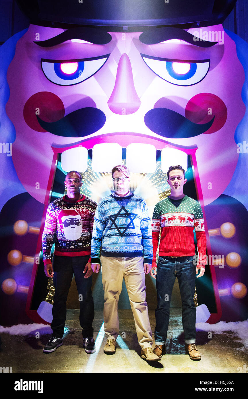 THE NIGHT BEFORE, from left: Anthony Mackie, Seth Rogen, Joseph Gordon ...