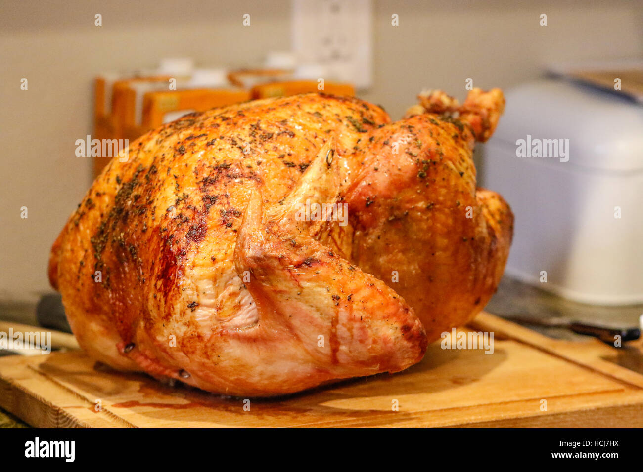 Thanksgiving turkey cooked and ready to eat Stock Photo - Alamy