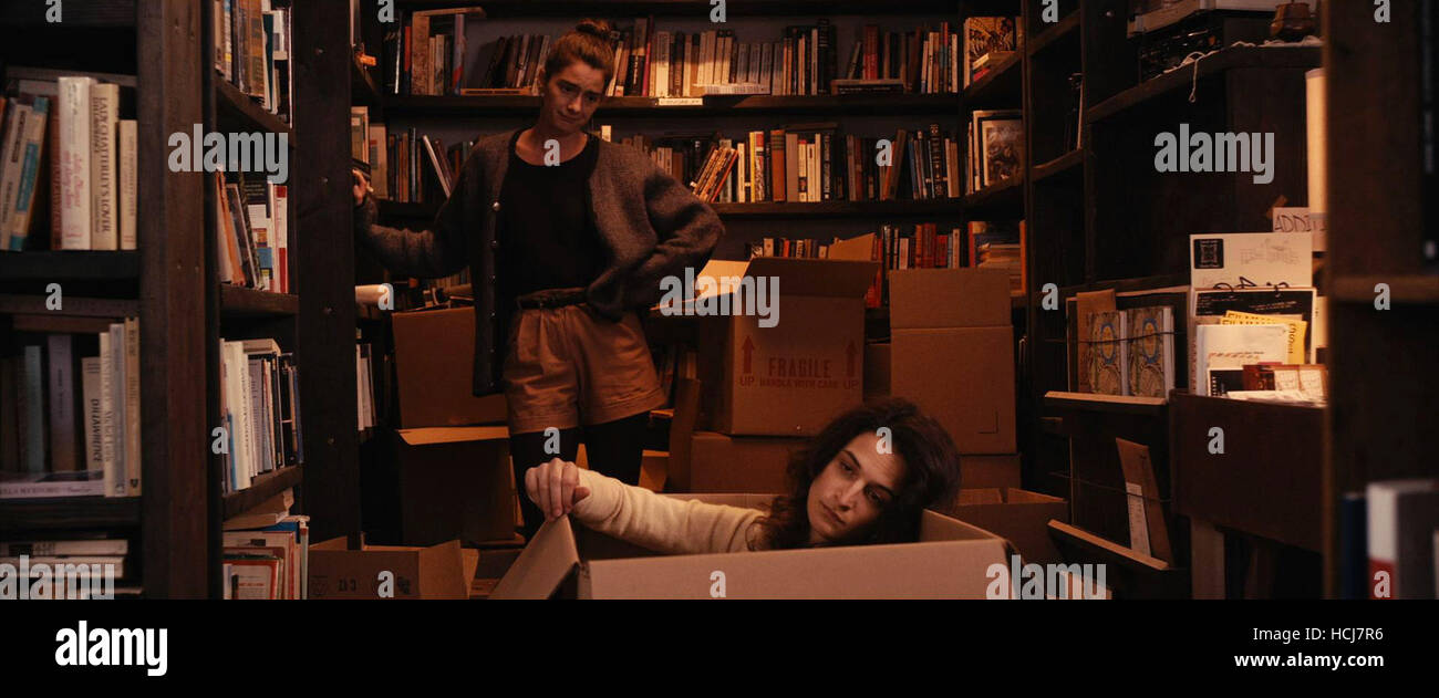 OBVIOUS CHILD, from left: Gaby Hoffmann, Jenny Slate, 2014. ph: Chris ...
