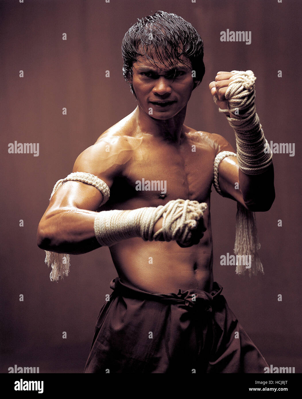 ONG-BAK, Tony Jaa, 2003, (c) Magnolia Pictures/courtesy Everett ...