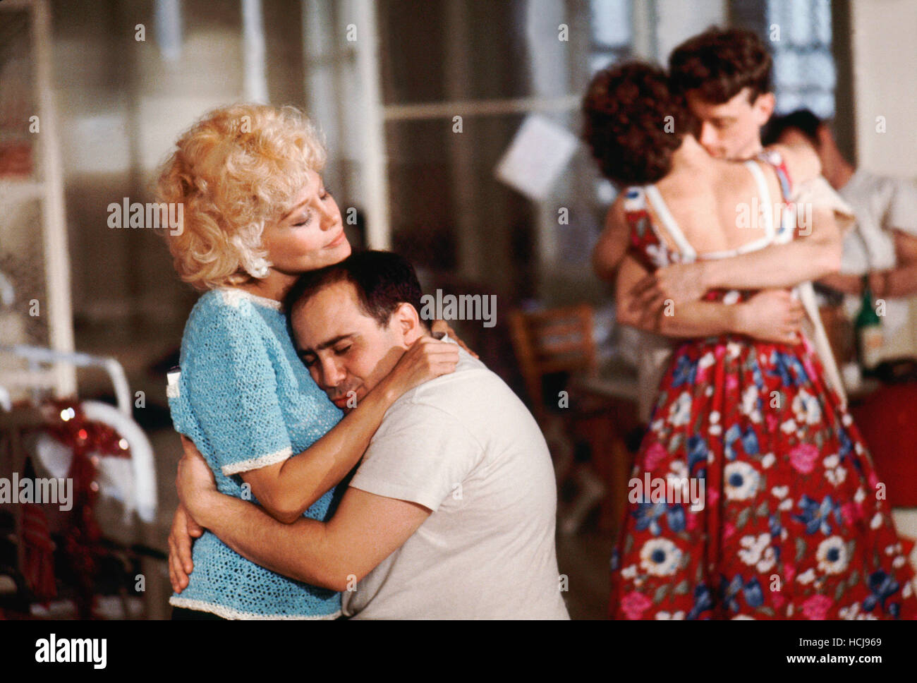 ONE FLEW OVER THE CUCKOO'S NEST, Louisa Moritz, Danny DeVito, Marya ...