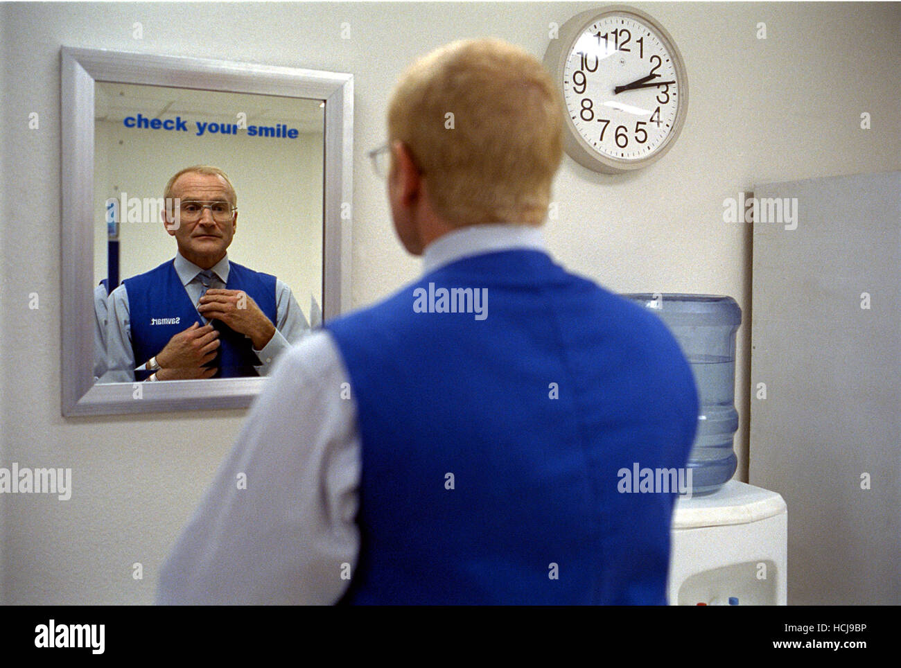 ONE HOUR PHOTO, Robin Williams, 2002, TM & Copyright ©20th Century Fox ...