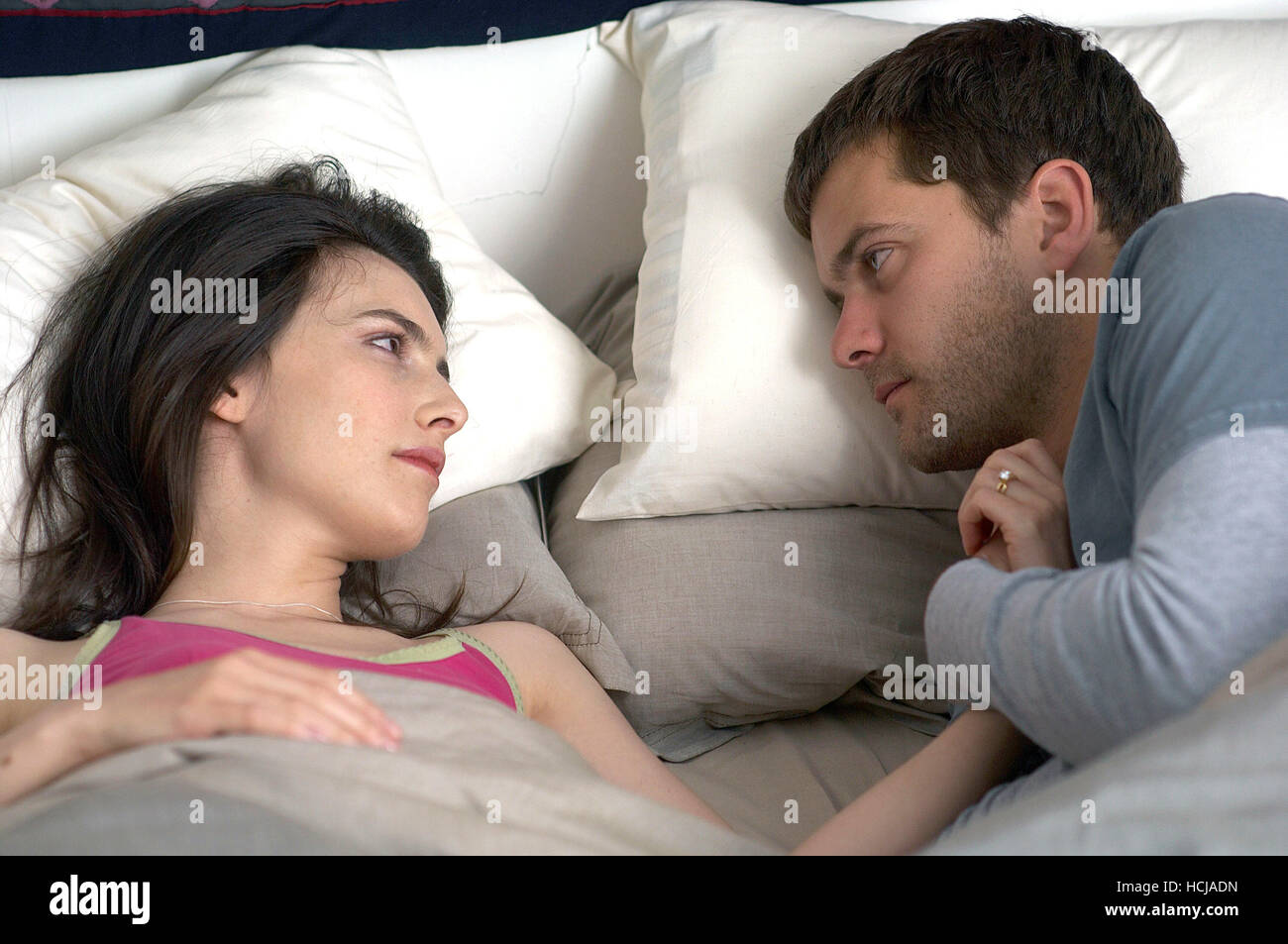 ONE WEEK, from left: Liane Balaban, Joshua Jackson, 2008. ©Mongrel ...