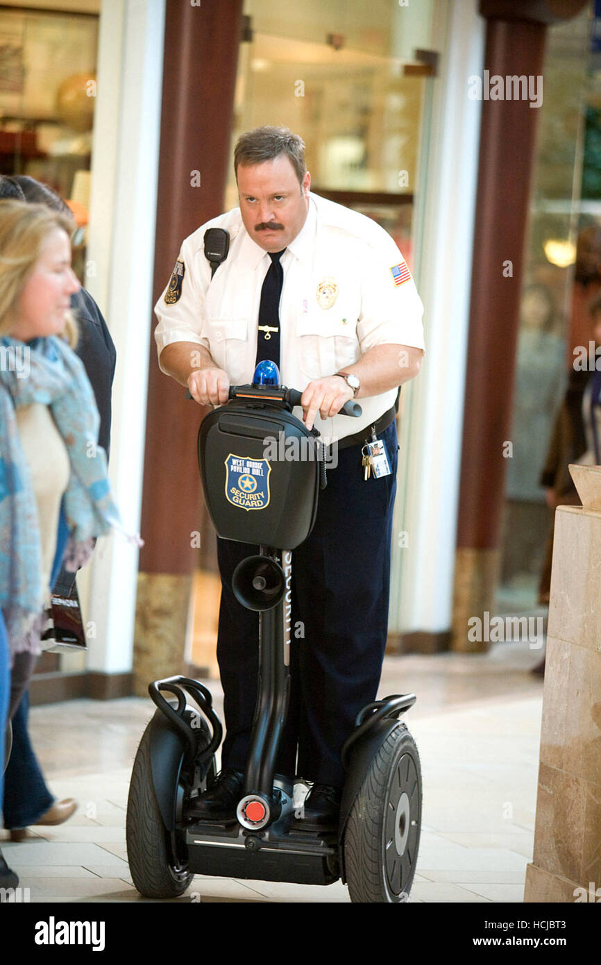 PAUL BLART: MALL COP, Kevin James (far right), 2009. ©Sony Pictures ...