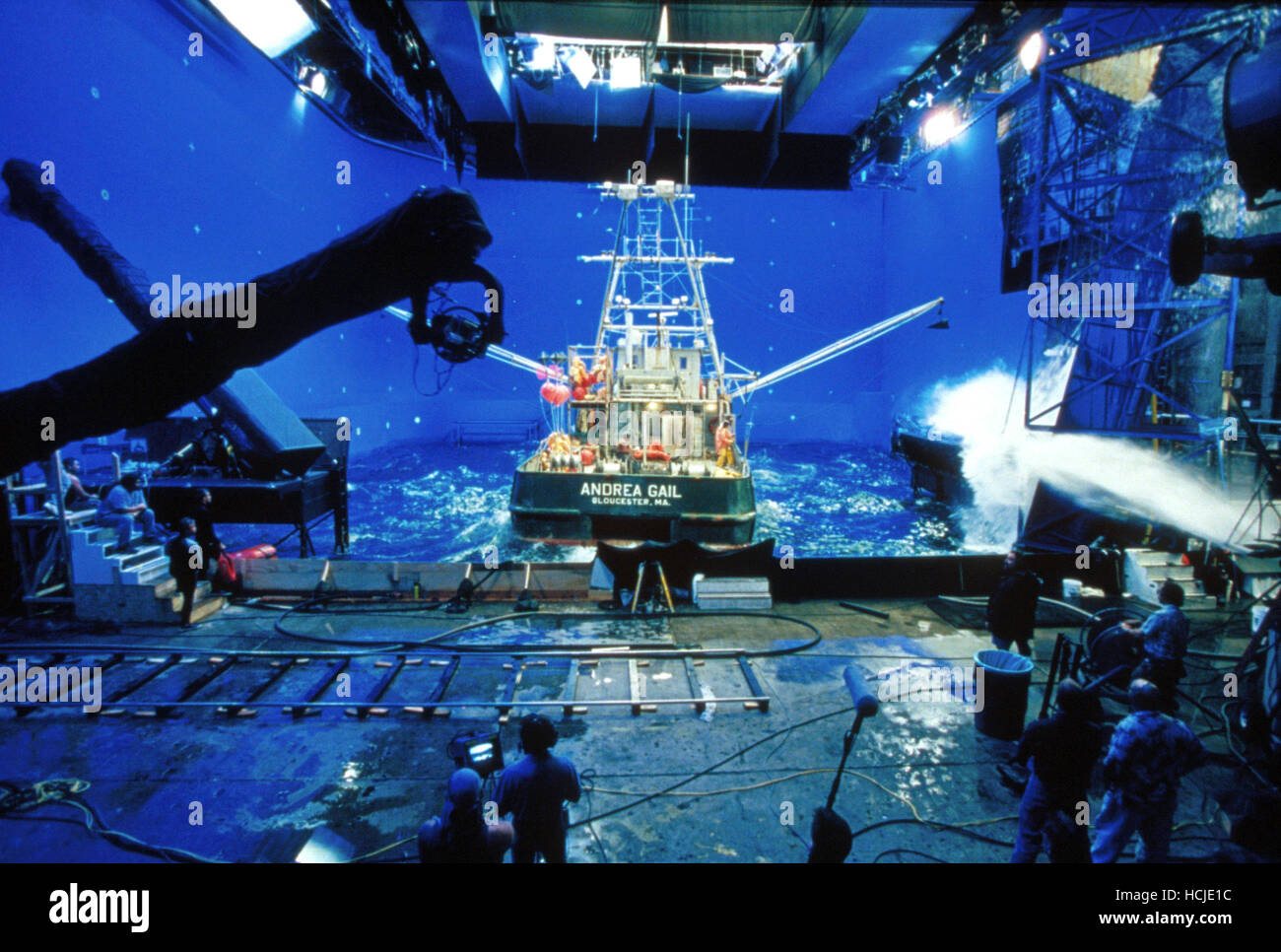 THE PERFECT STORM, set with blue screens for special effects, 2000 ...