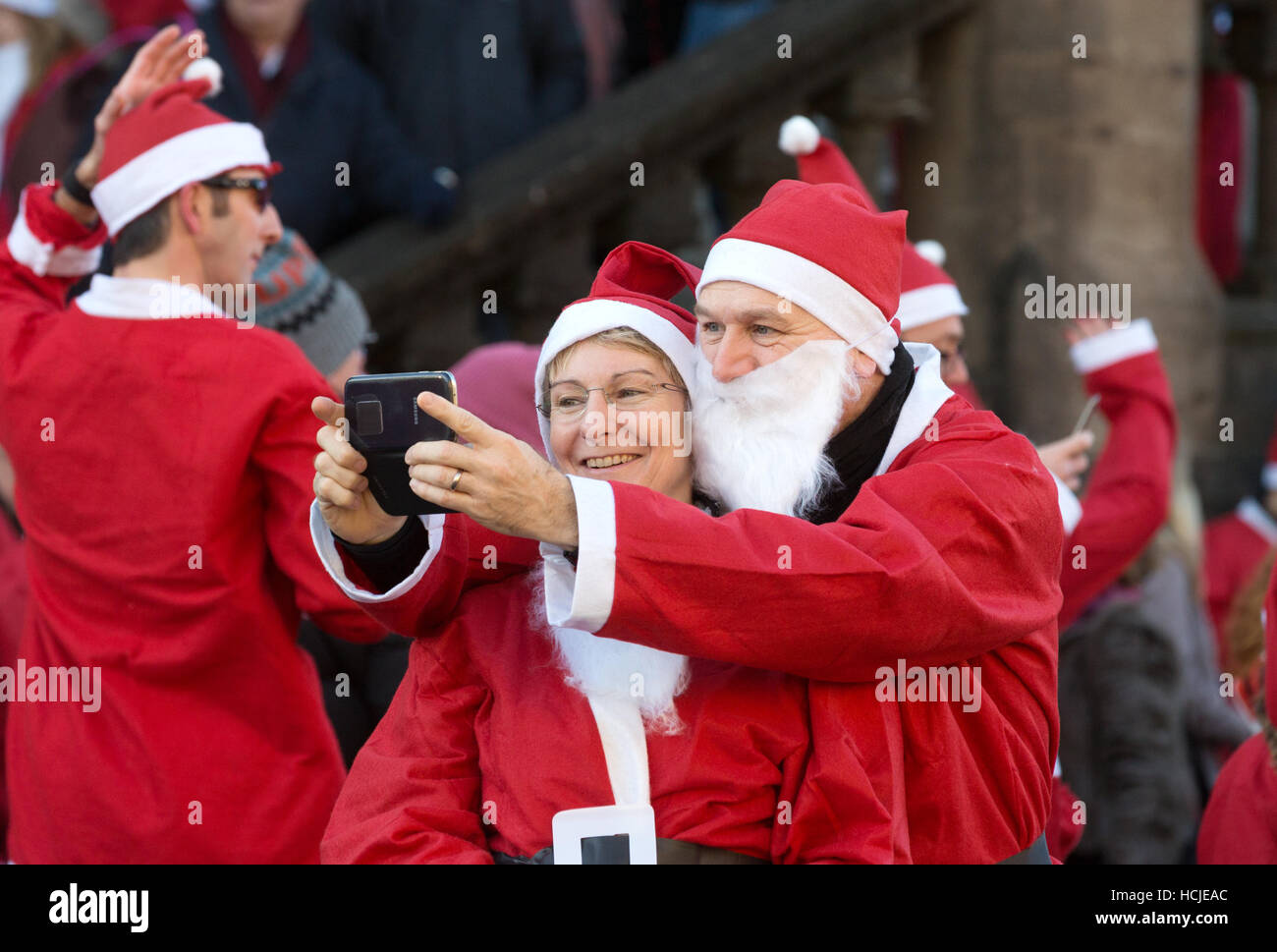Santa uk hi-res stock photography and images - Alamy