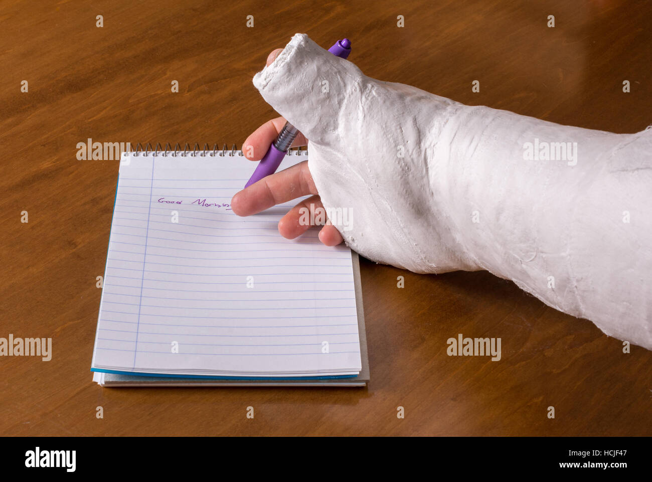 Thumb spica cast hi-res stock photography and images - Alamy