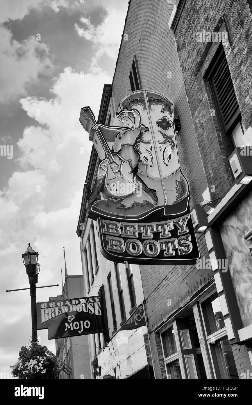 Betty boots on broadway hi-res stock photography and images - Alamy