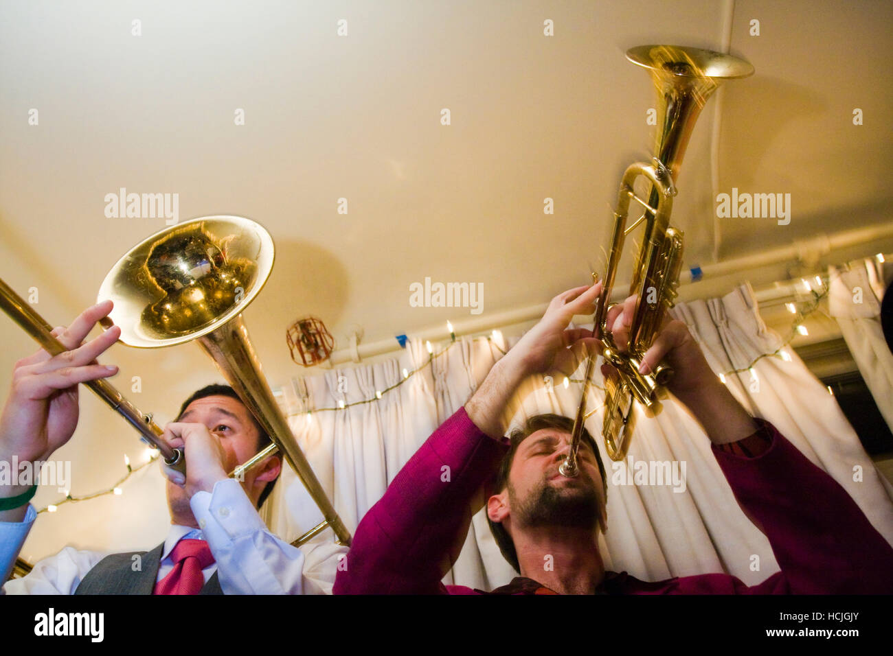 The Stanford student band TGIFunk performs at the Maison Francaise ...