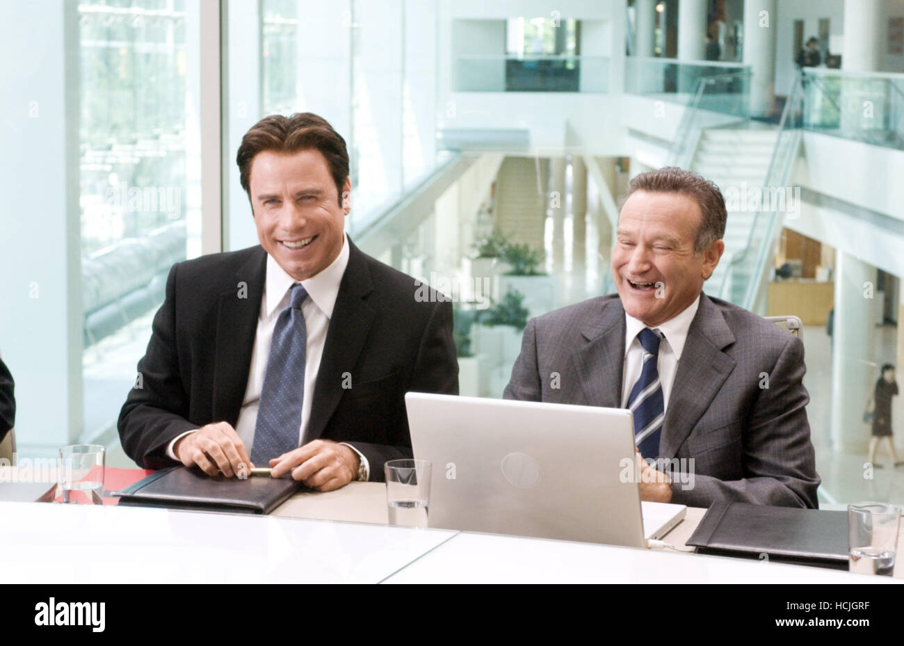 OLD DOGS, from left: John Travolta, Robin Williams, 2009. ©Walt Disney ...