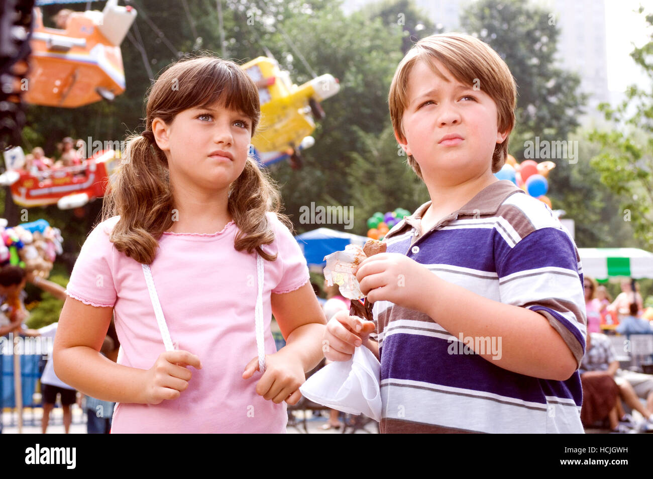 OLD DOGS, from left: Ella Bleu Travolta, Conner Rayburn, 2009. Ph: Ron ...